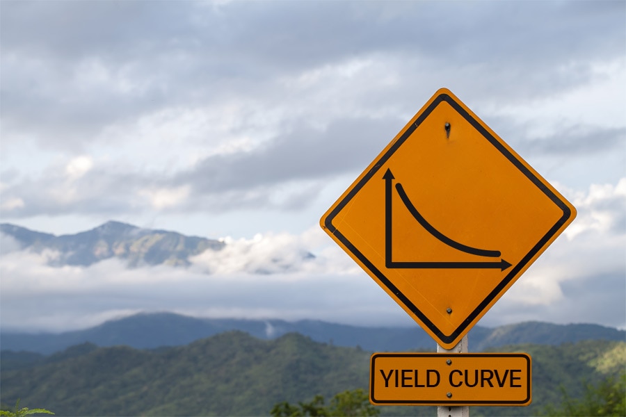 What Is the Treasury Yield Curve? | Charles Schwab What Is the Treasury Yield Curve? | Charles Schwab