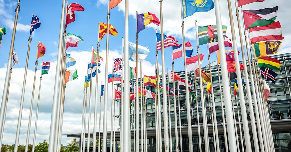 Investors' Guide to Geopolitical Risk | Charles Schwab